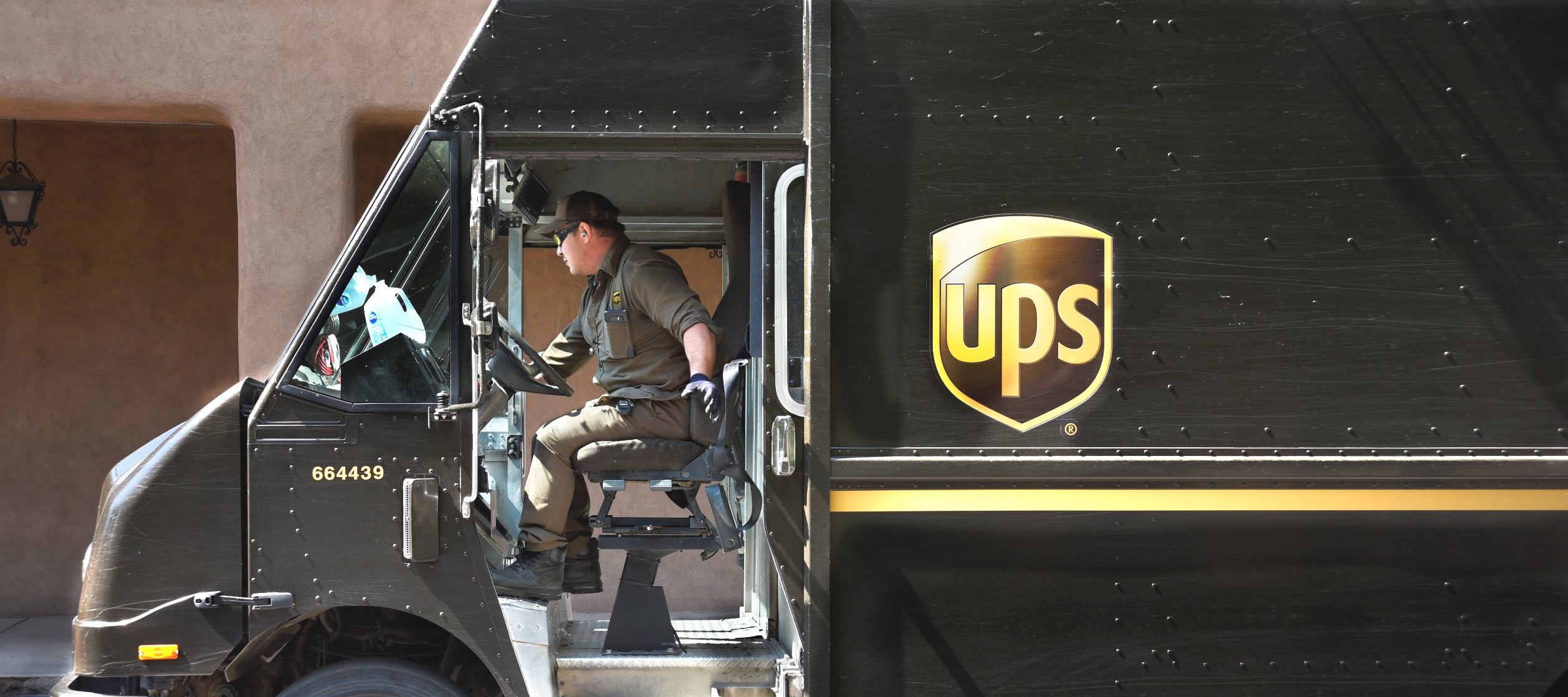 UPS will now use dynamic routing to get parcels to you on time ...